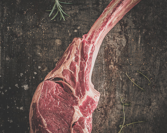 Tomahawk-Steak vom Grill, ein echter Genuss! - Salzig, Süß und Lecker